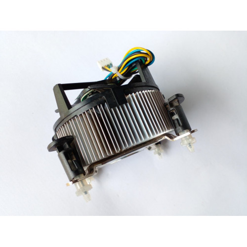Cooler Silencioso Original Intel Para CPU Processador 775 (65W) 4 Fios